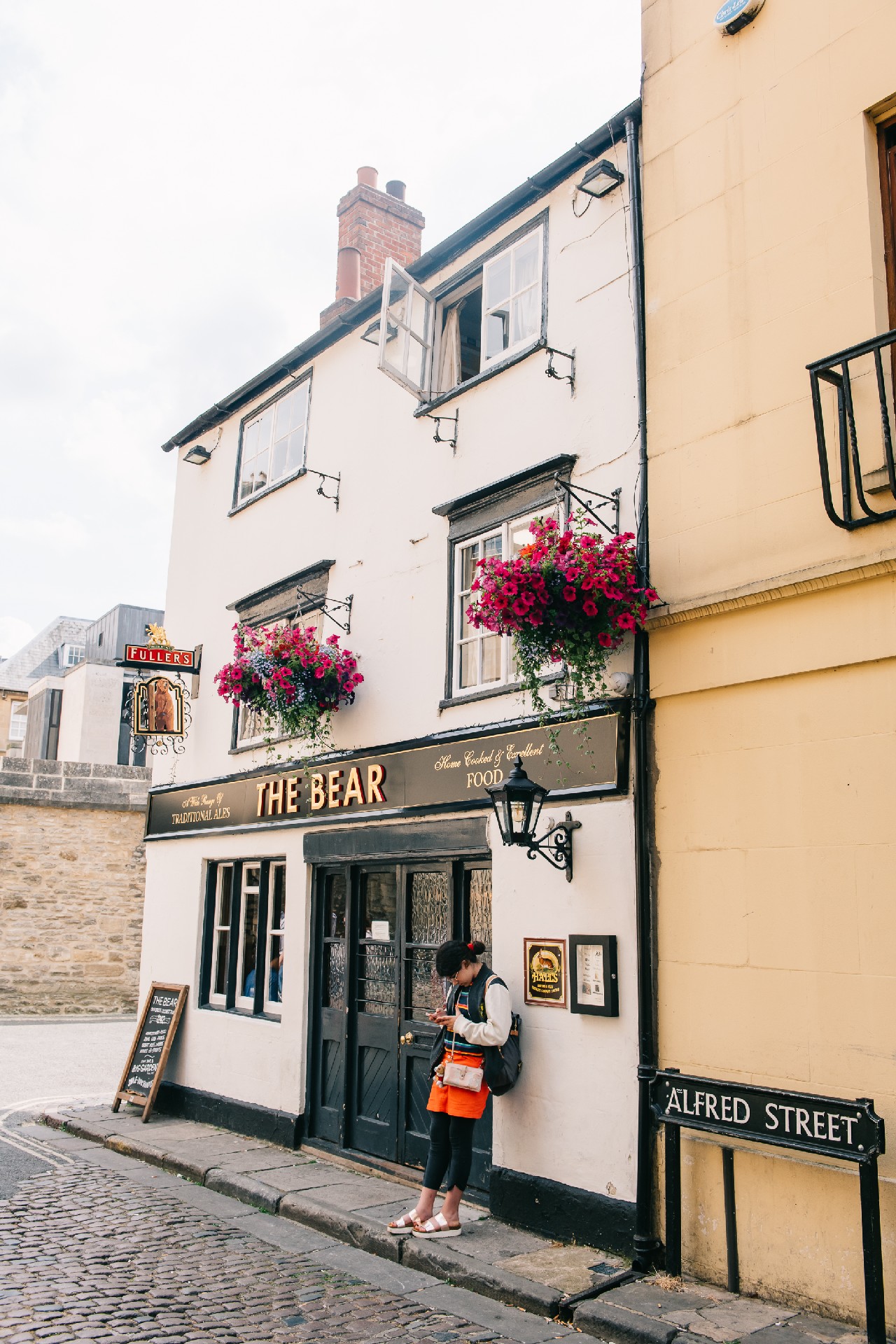 The Bear Inn - Fuller's Pub and Restaurant in Oxford